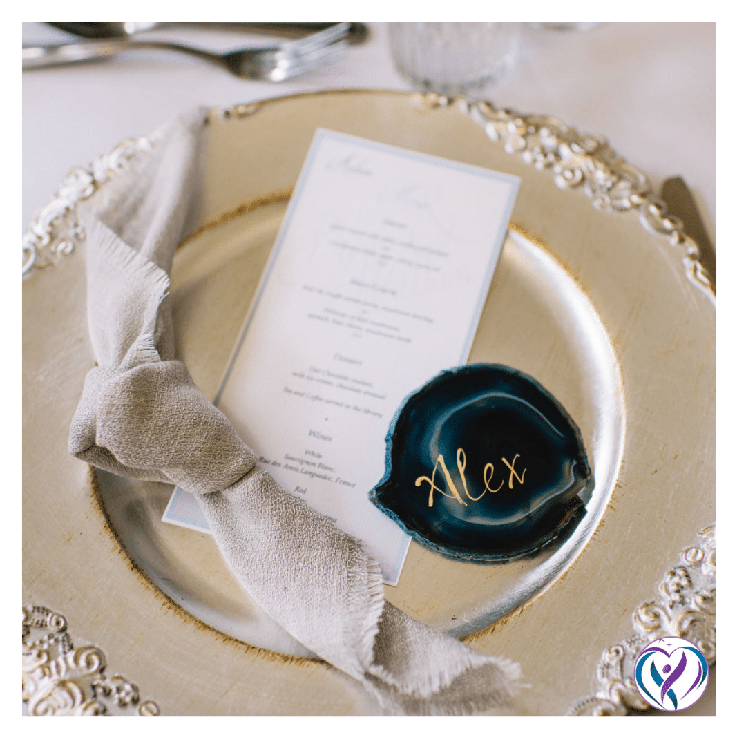 Charger Plates - When and How to Use Them | Fabulous Functions